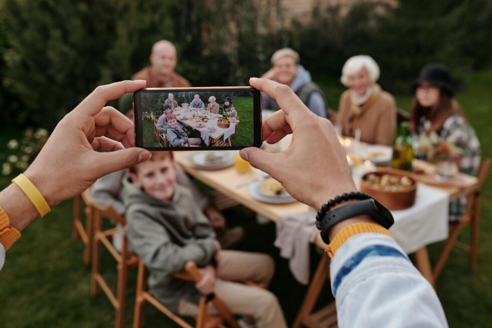 The Ultimate Guide to Planning a Fun Family Reunion | Reunacy